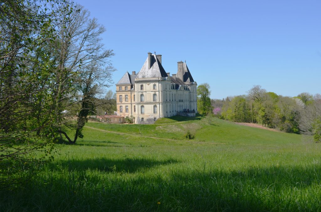 Fayolle : un château qui renaît